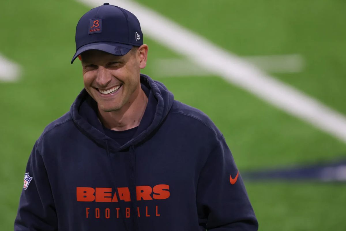 WATCH: Bears HC Ben Johnson mic'd up vs. Saints